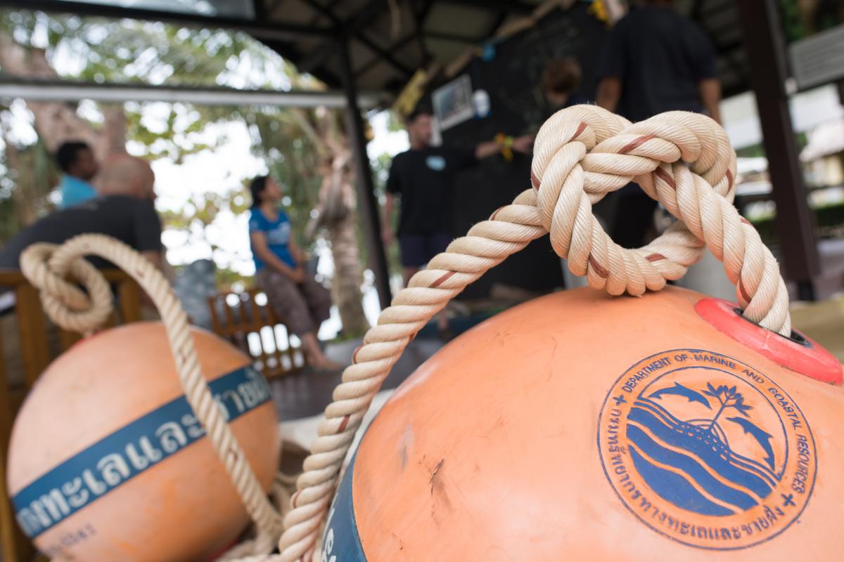 Collaborative Mooring Buoy Installation at Marriott Merlin Beach | IUCN